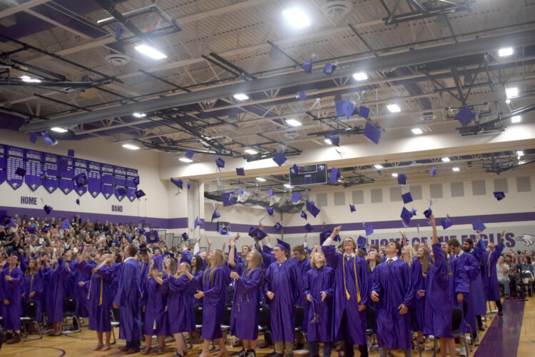 153 New Ulm grads receive diplomas | News, Sports, Jobs - The Journal